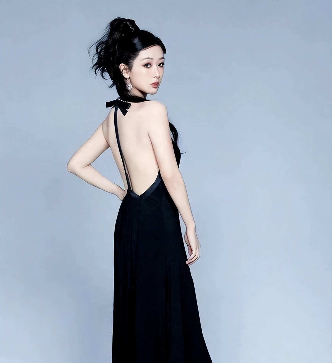 Yang Ziyan's new makeup style is overturned. Netizens commented: It's ...