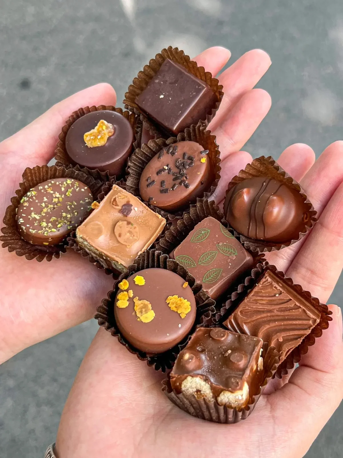 Delicious handmade chocolates! it's not good, hit me - iNEWS