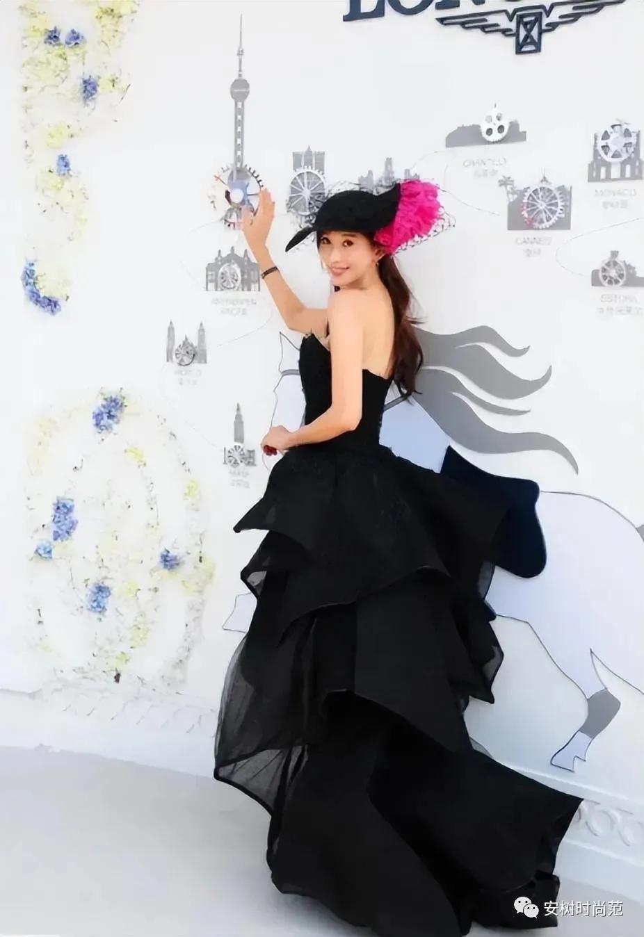 Lin Chiling and Tong Yao, who is 11 years younger, wear a black dress ...
