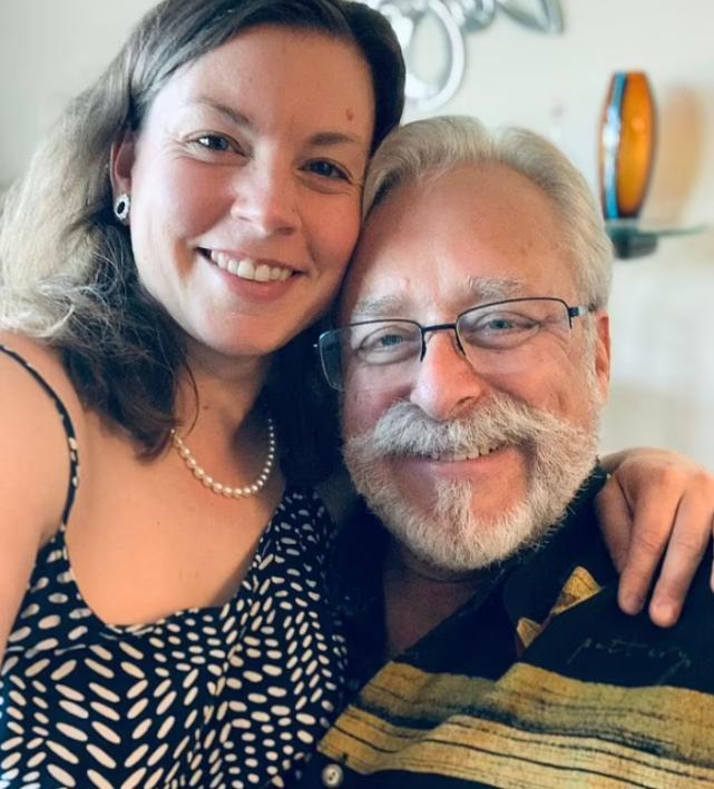 63-year-old man in the United States married his wife 27 years younger ...