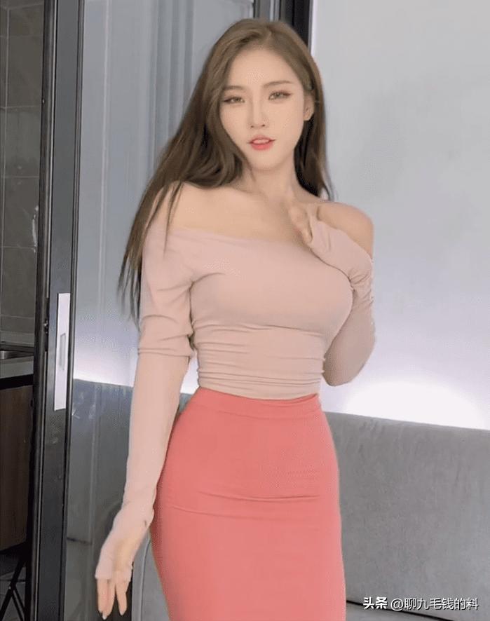 After canceling her account and quitting the Internet, Douyu Milk Youmi changed her name to ...