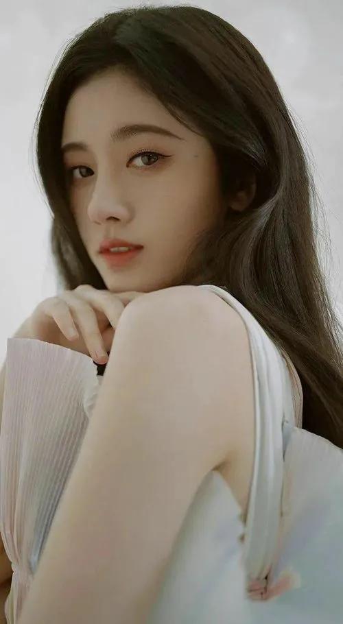 Ju Jingwei, beautiful and fresh, cute and charming, come and take your ...