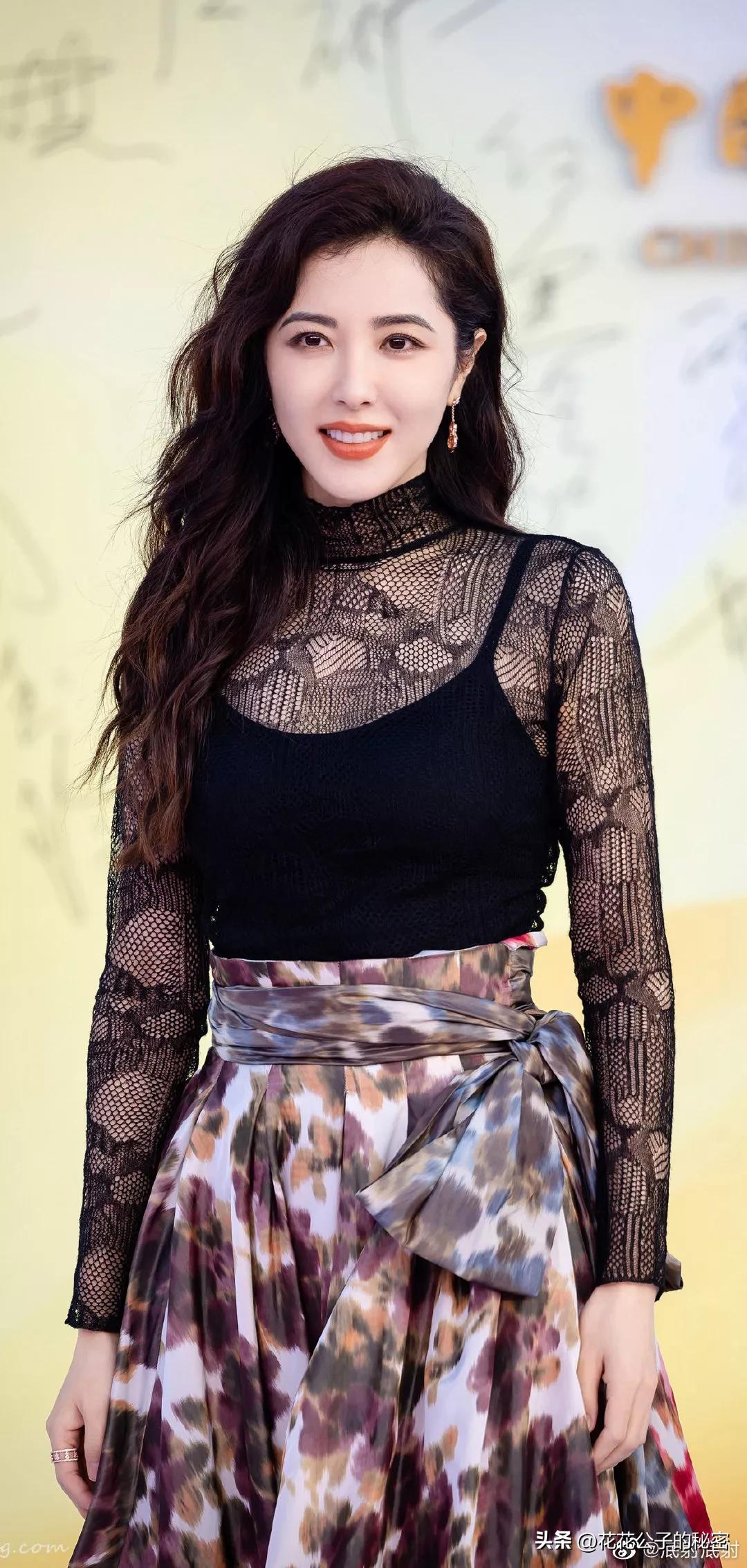 Zeng Li is getting more and more interesting with age, my old goddess ...