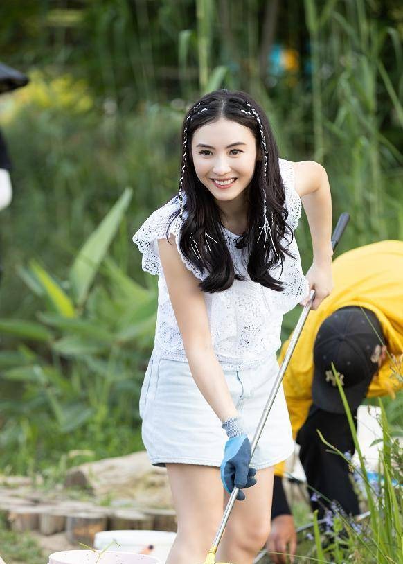 Admire Cecilia Cheung's mentality!42-year-old wears school uniform ...