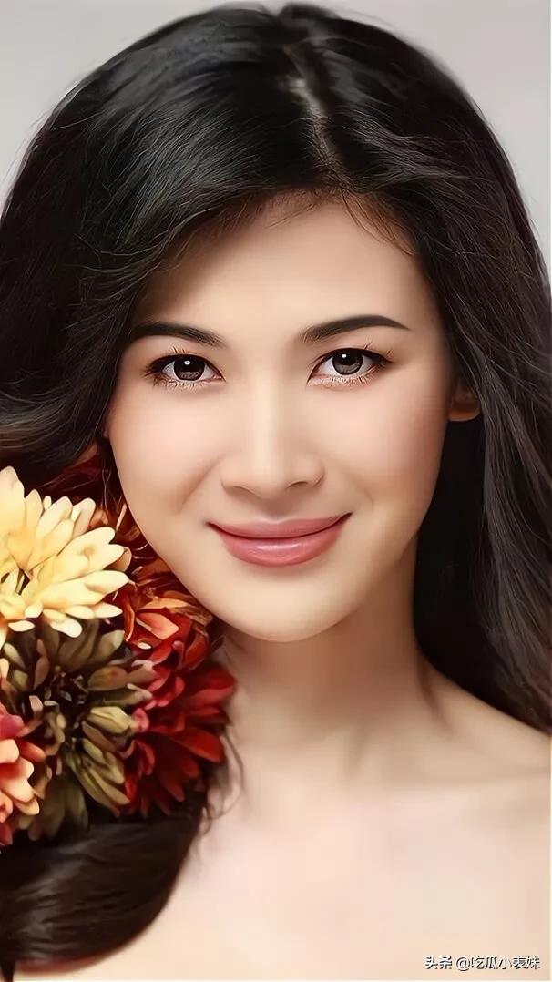 Tong Lei, a beauty in costume with superb acting skills - iNEWS