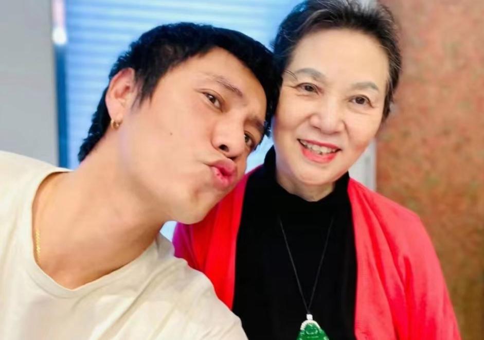 Don't want marriage, just children, shrewd Chen Kun, seems lonely and ...