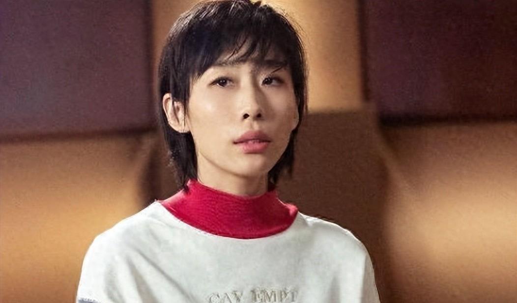 "Donkey-faced movie queen" Ren Suxi - iMedia