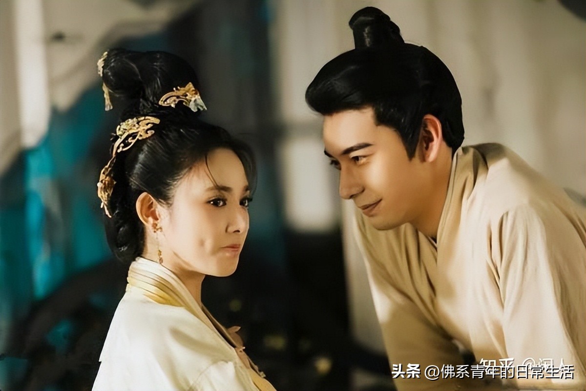 "East Palace" after watching - iNEWS