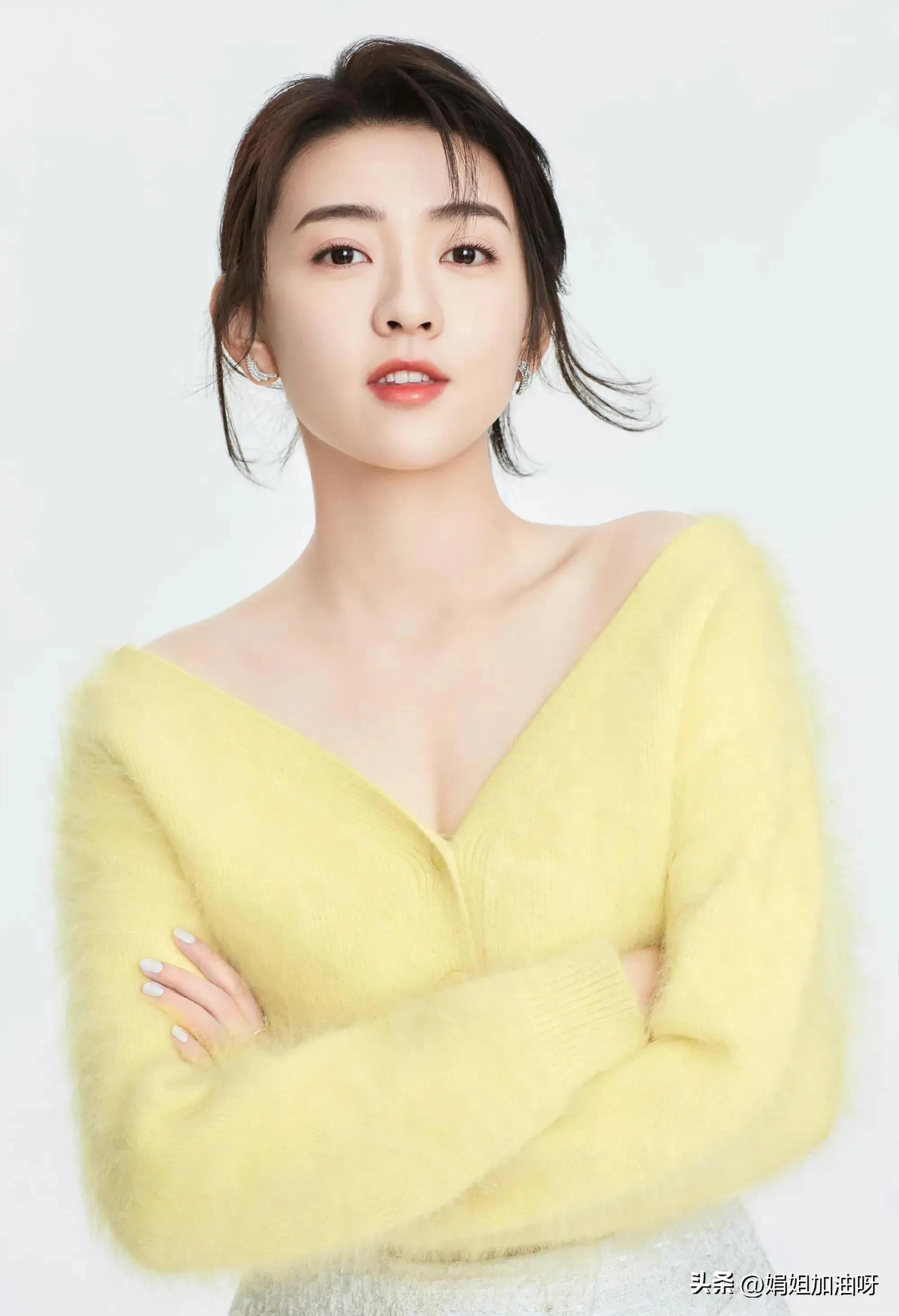 Share pictures, the goddess of temperament Liang Jie, beautiful photo - iNEWS