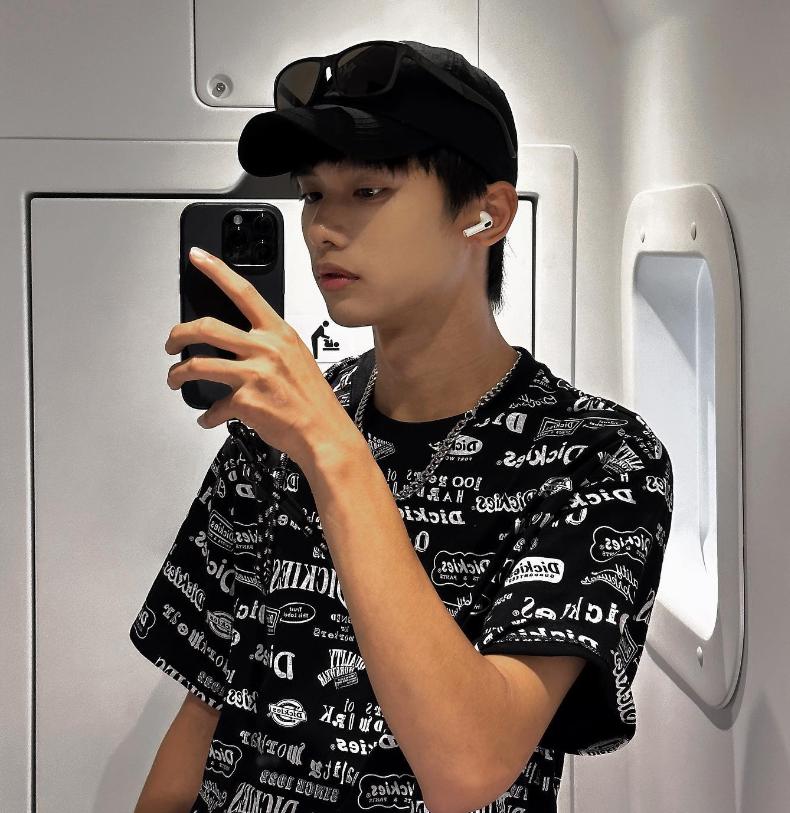 Yan Yalun wants to step on the sewing machine with Fanfan, Wang ...