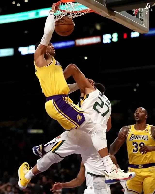 Lakers officially exposed Westbrook to violently dunk Gobert - iNEWS