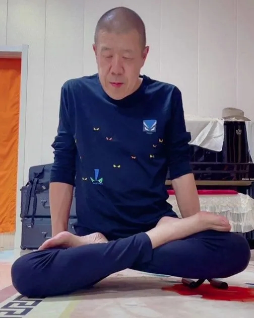 Drinking ruined two marriages, causing Qin Weidong to suffer from a strange illness and become ...