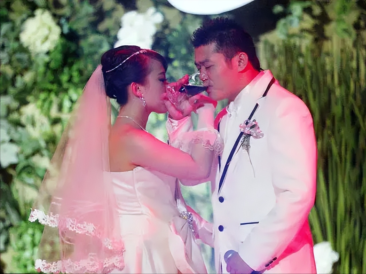 After 6 years of divorce, looking back at the situation of Yadan and Wang Jinlong, the gap ...