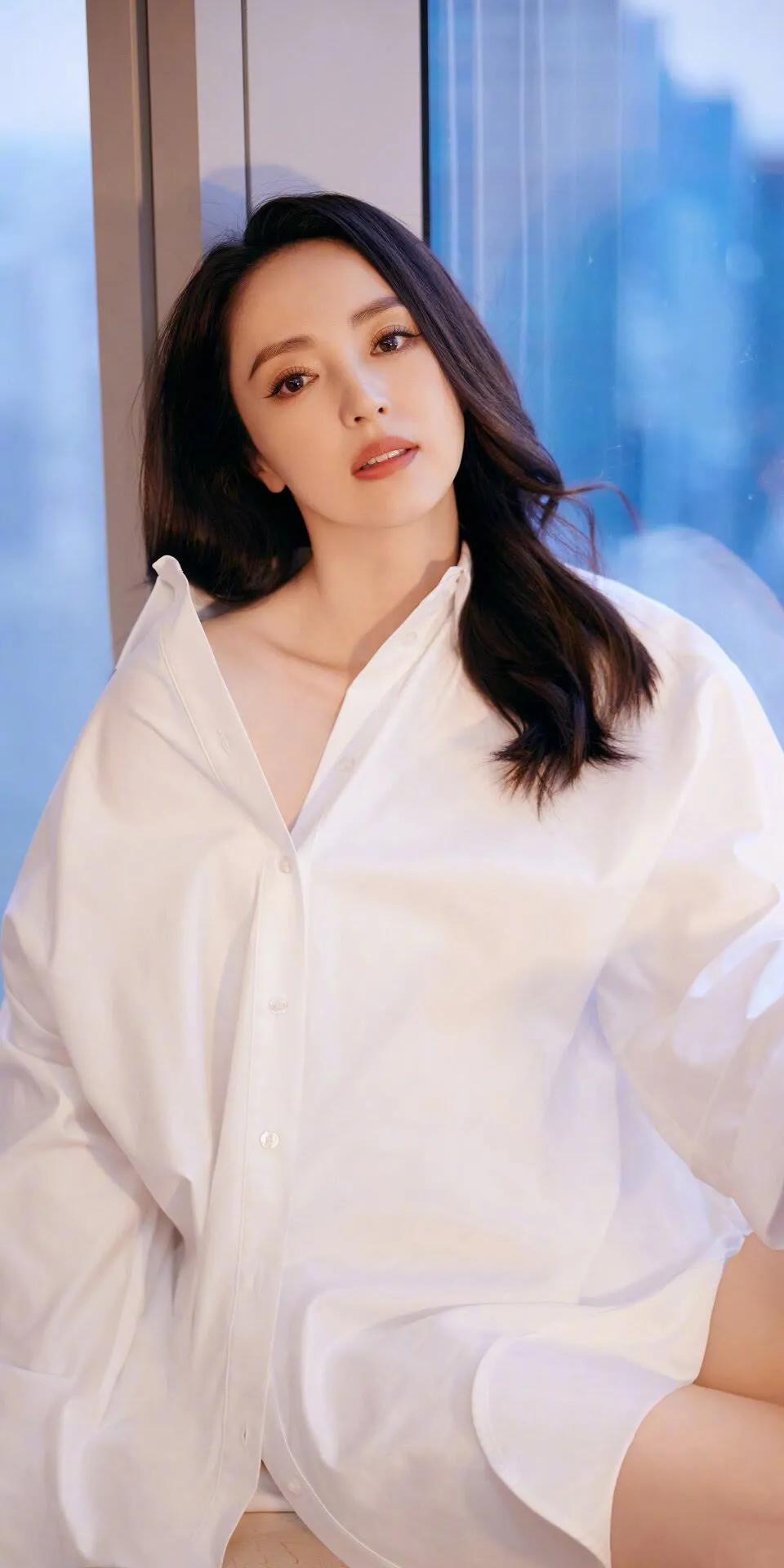 Beauty star "Dong Xuan" is glamorous and sexy - iMedia