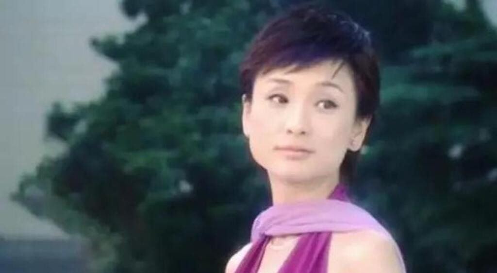 Actor Kong Lin: After 3 relationships, she is still single - iNEWS