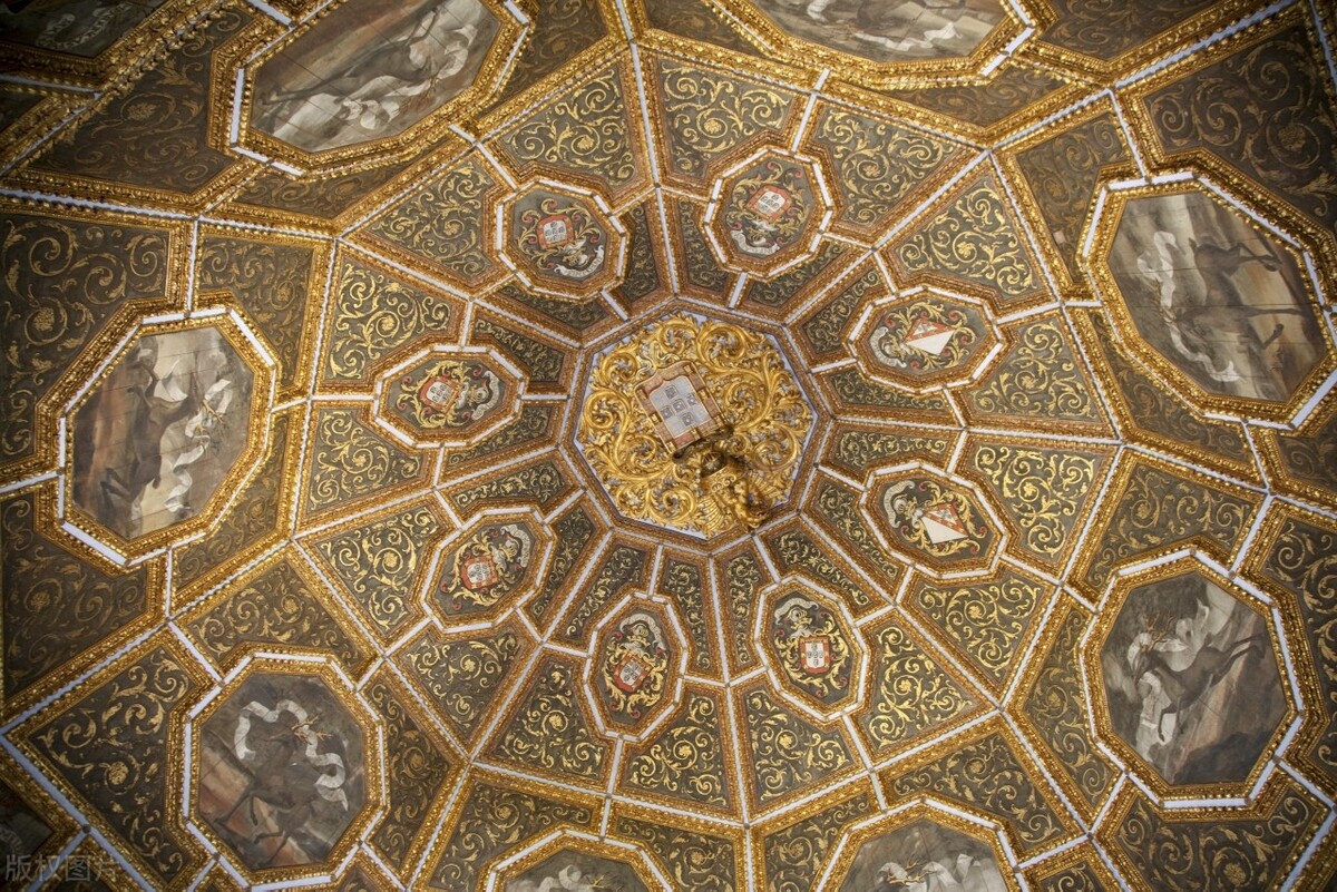 Ceilings can be so beautiful - iNEWS