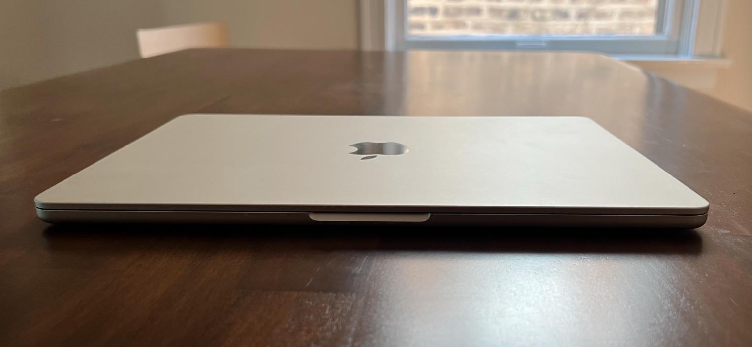 Evolution History of Apple Computer Macbook - iNEWS