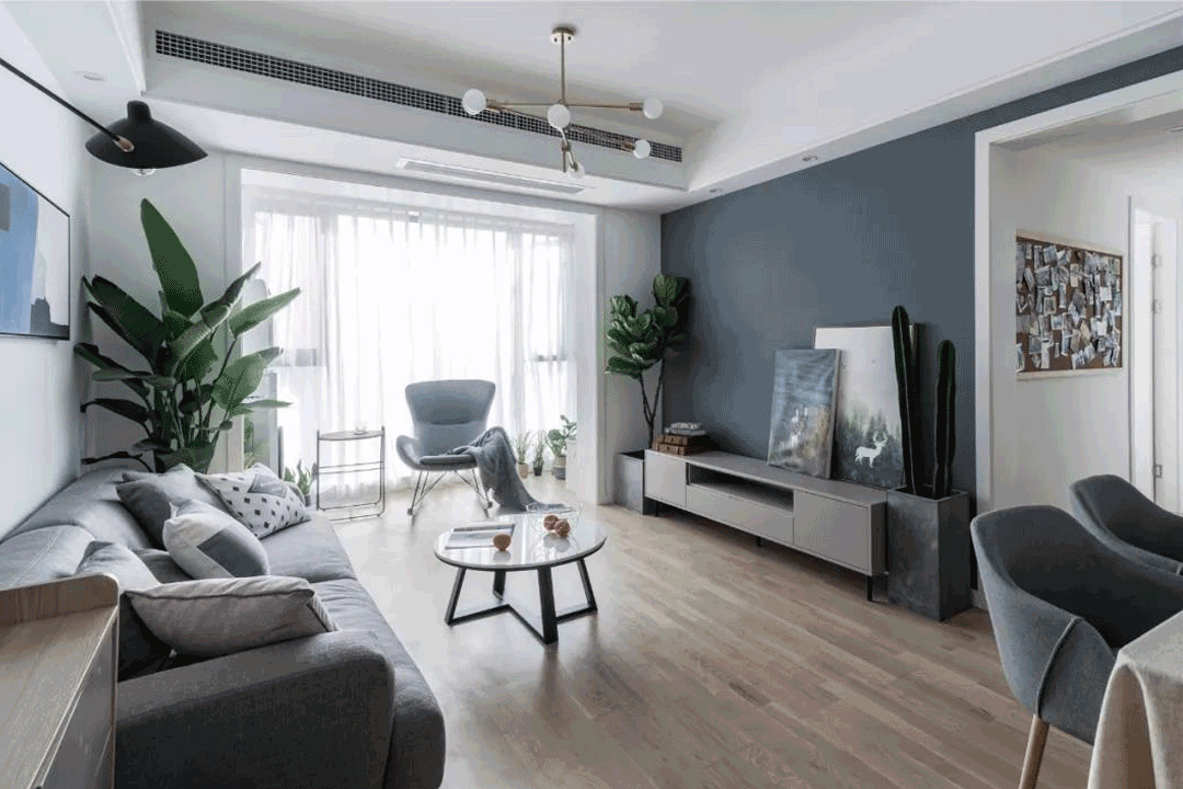 Her new house of 77 square meters refuses to be over-decorated. The ...