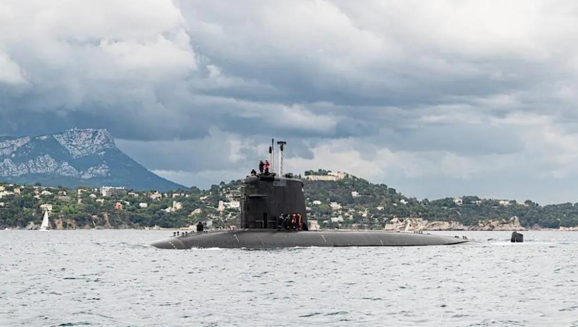 Refurbished and rebuilt, the French "Ruby" class nuclear submarine is ...