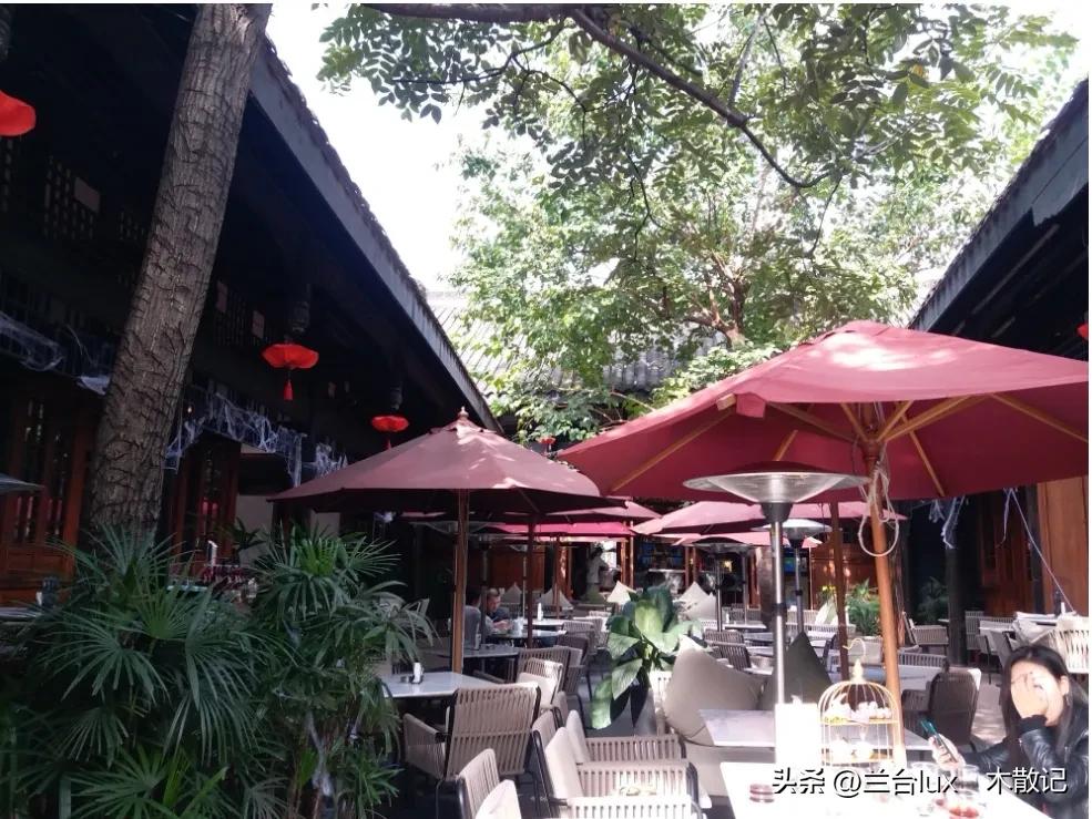 "Fast play and slow work", go to Daci Temple in Sino-Ocean Taikoo Li ...