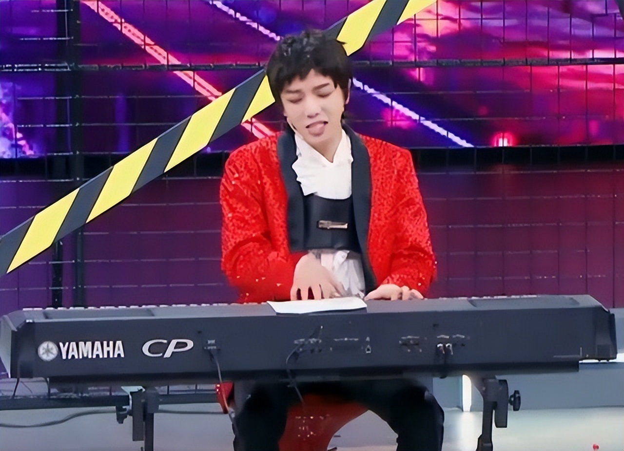 Hua Chenyu hasn't grown up yet?Mother was still worried about him when he parted - iNEWS