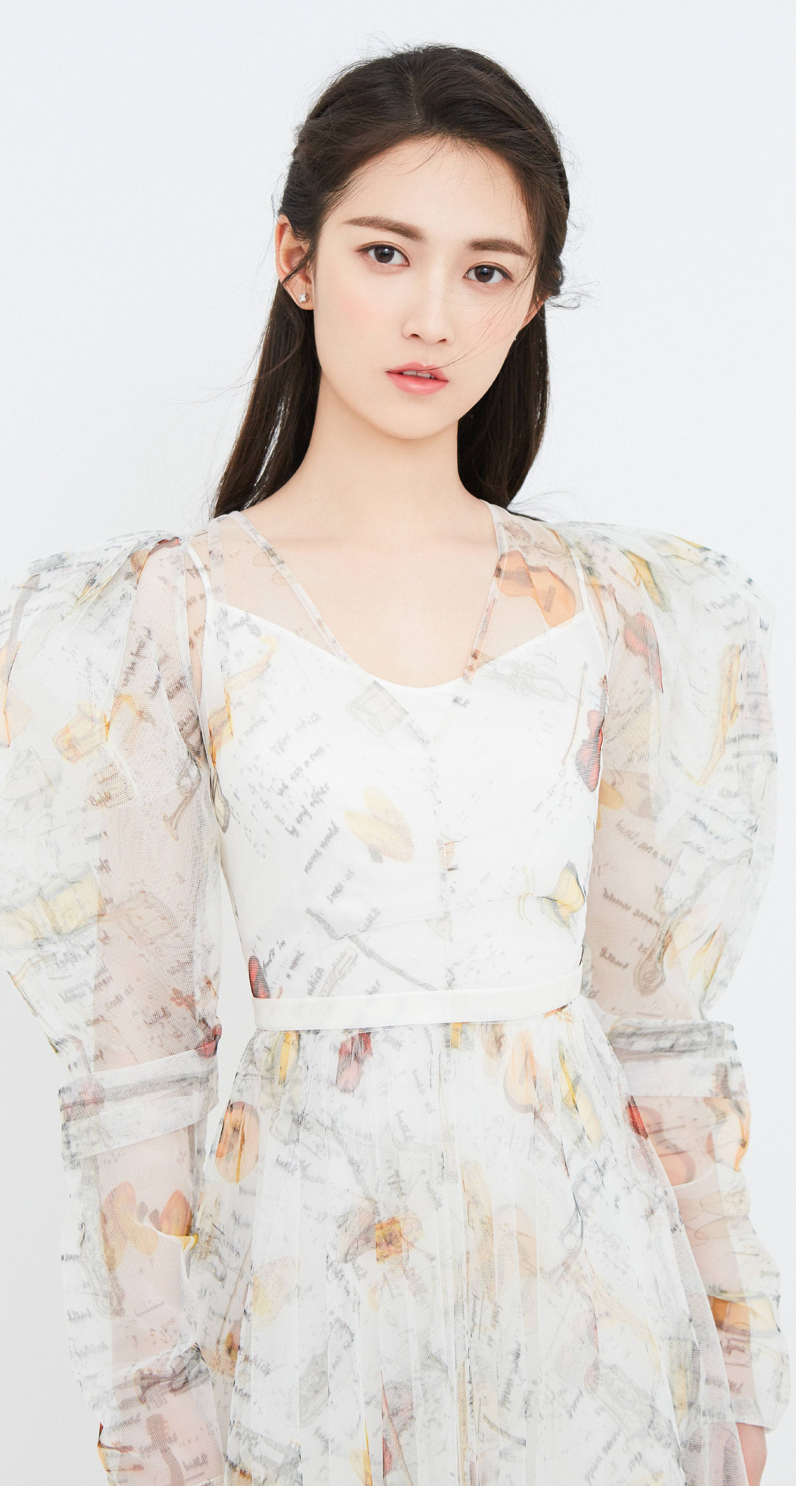 Chen Yuqi, a film and television actress in Chengdu - iMedia