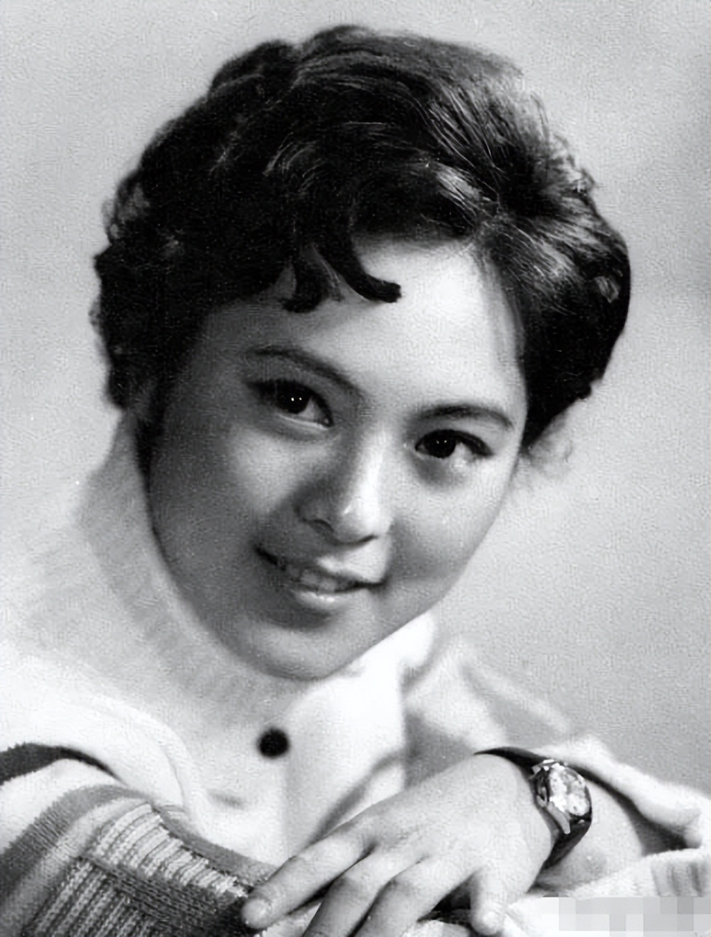 Zhang Zhihua: Wrongly paid first love Guo Kaimin, reborn after divorce, remarried 15 years older ...