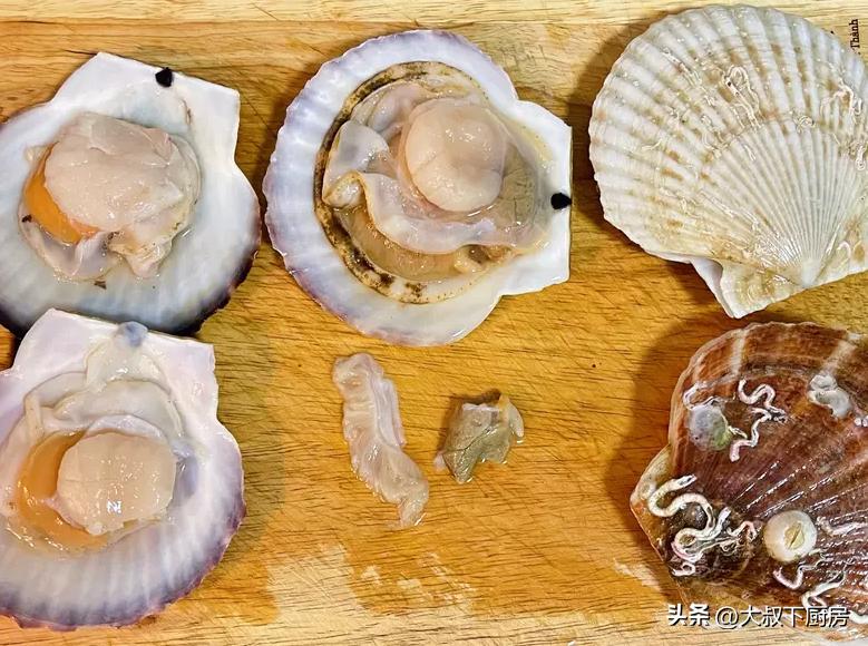 Must eat in autumn!Uncle teaches you steamed scallops with garlic - iNEWS