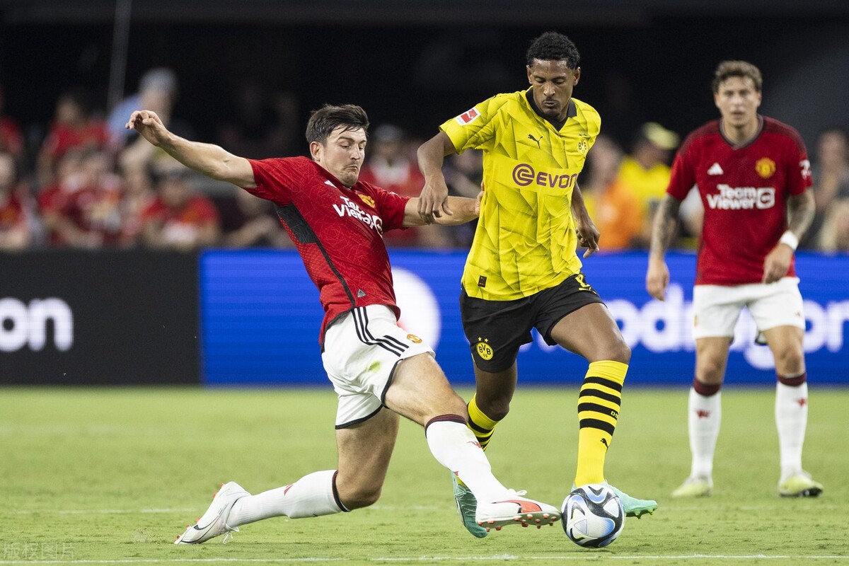 Stimulation, the defense made 2 mistakes, Manchester United fell 2-3 ...