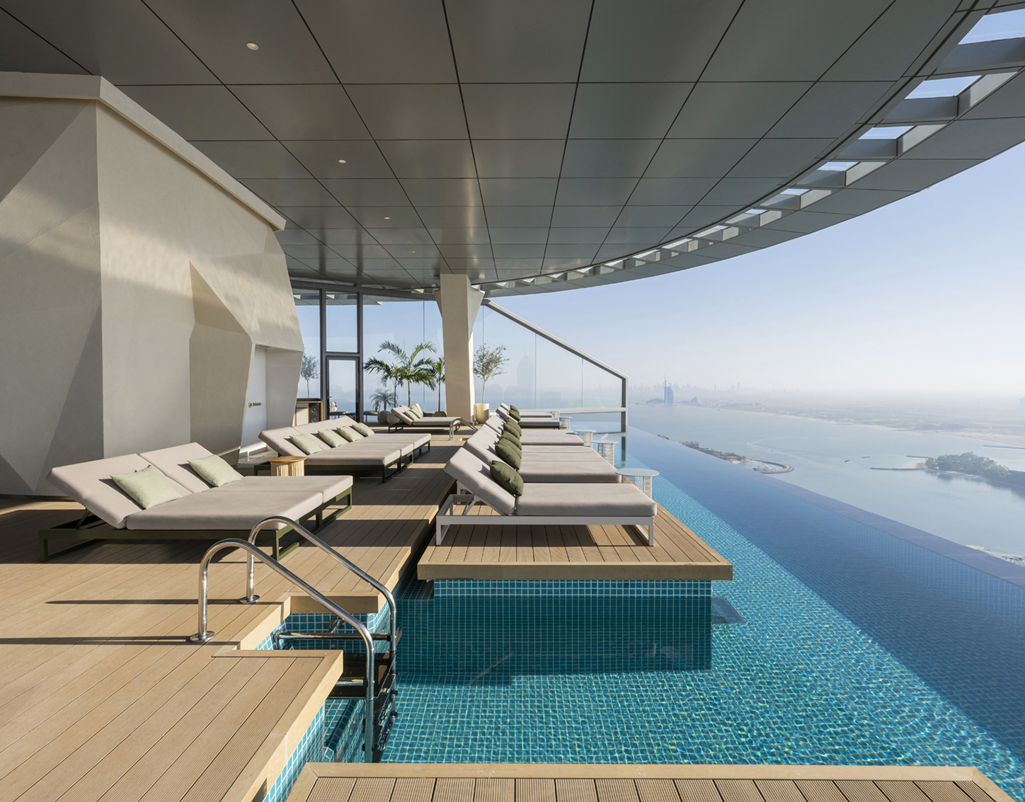 Yijia Design│Bath Design│Let water and sky meet in the world's tallest ...