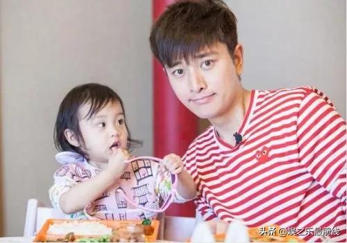 Li Xiaolu's daughter, Tianxin, can play the piano well at the age of 9 ...