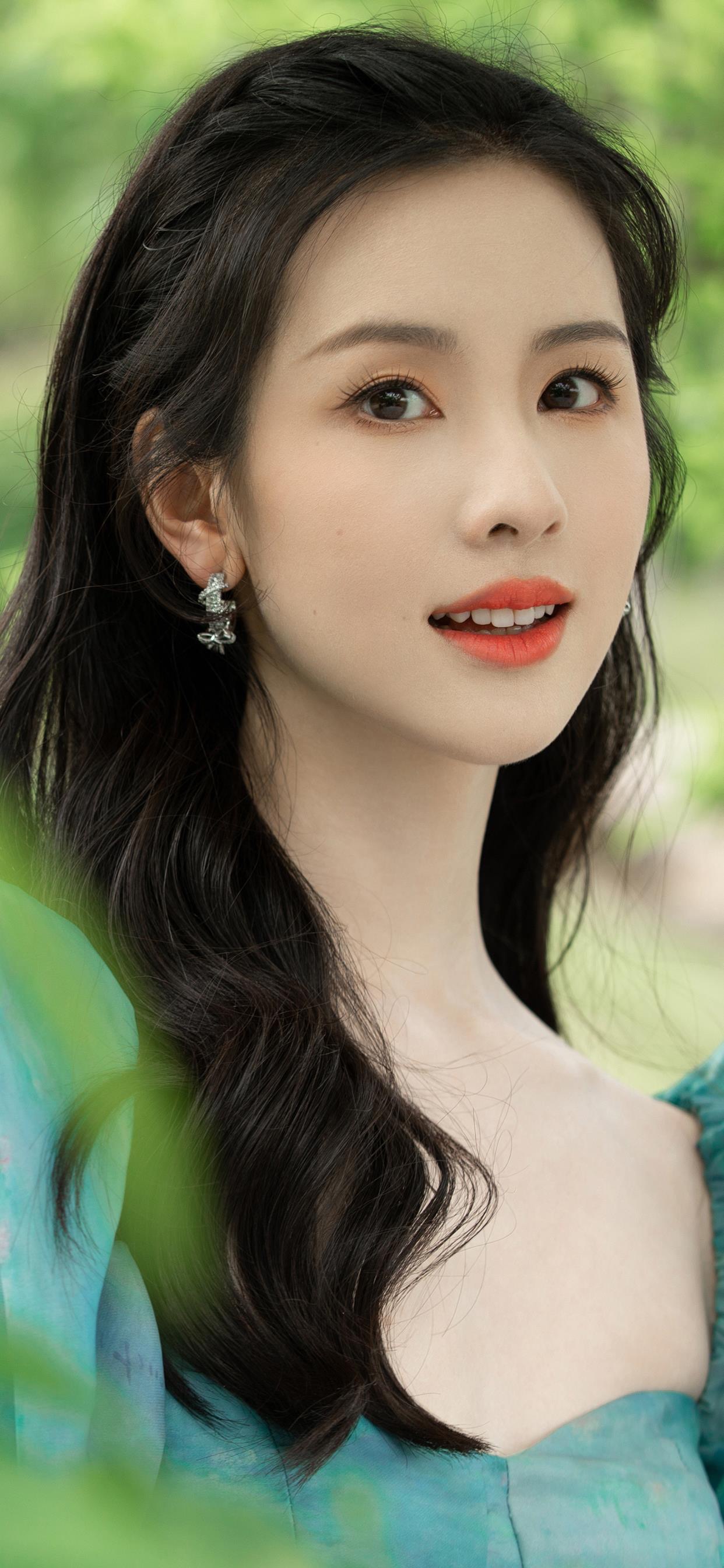 Chen Duling (Duling Chen) —— Shining the beauty of school flowers - iNEWS