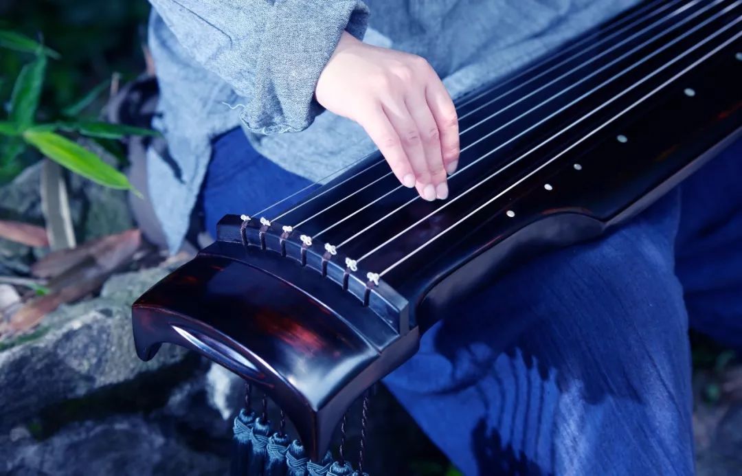 First-of-its-kind guqin - why is a good guqin so "expensive" - iNEWS