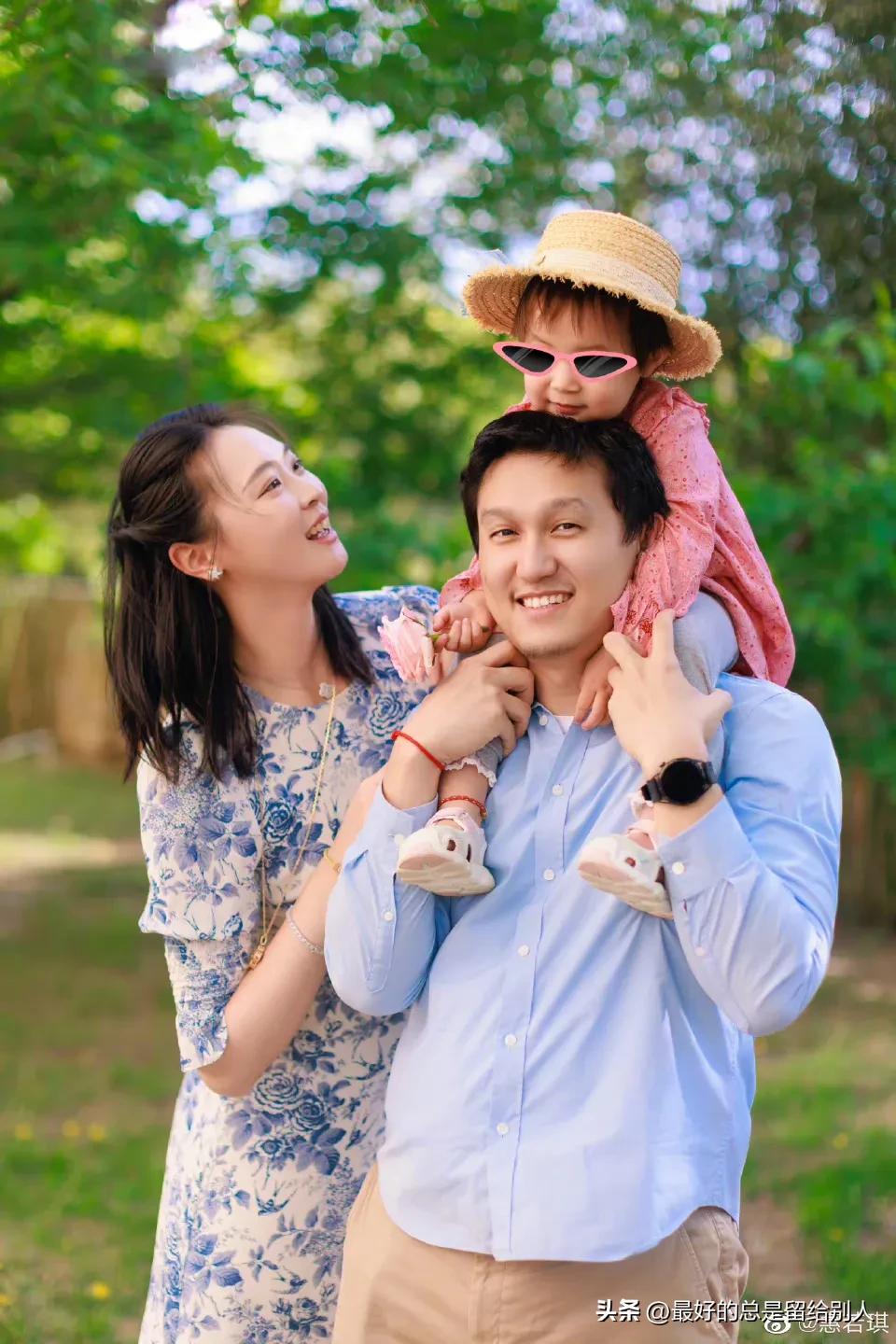 On the fifth anniversary of marriage, Hui Ruoqi posted beautiful photos ...