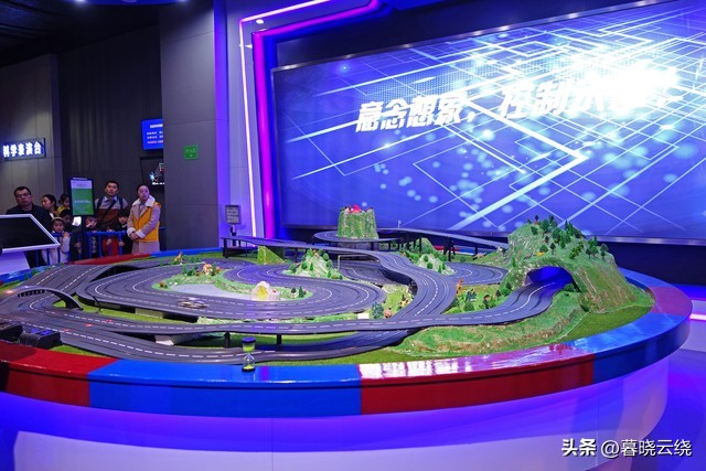 Data-driven racing performance analysis and optimization - iNEWS