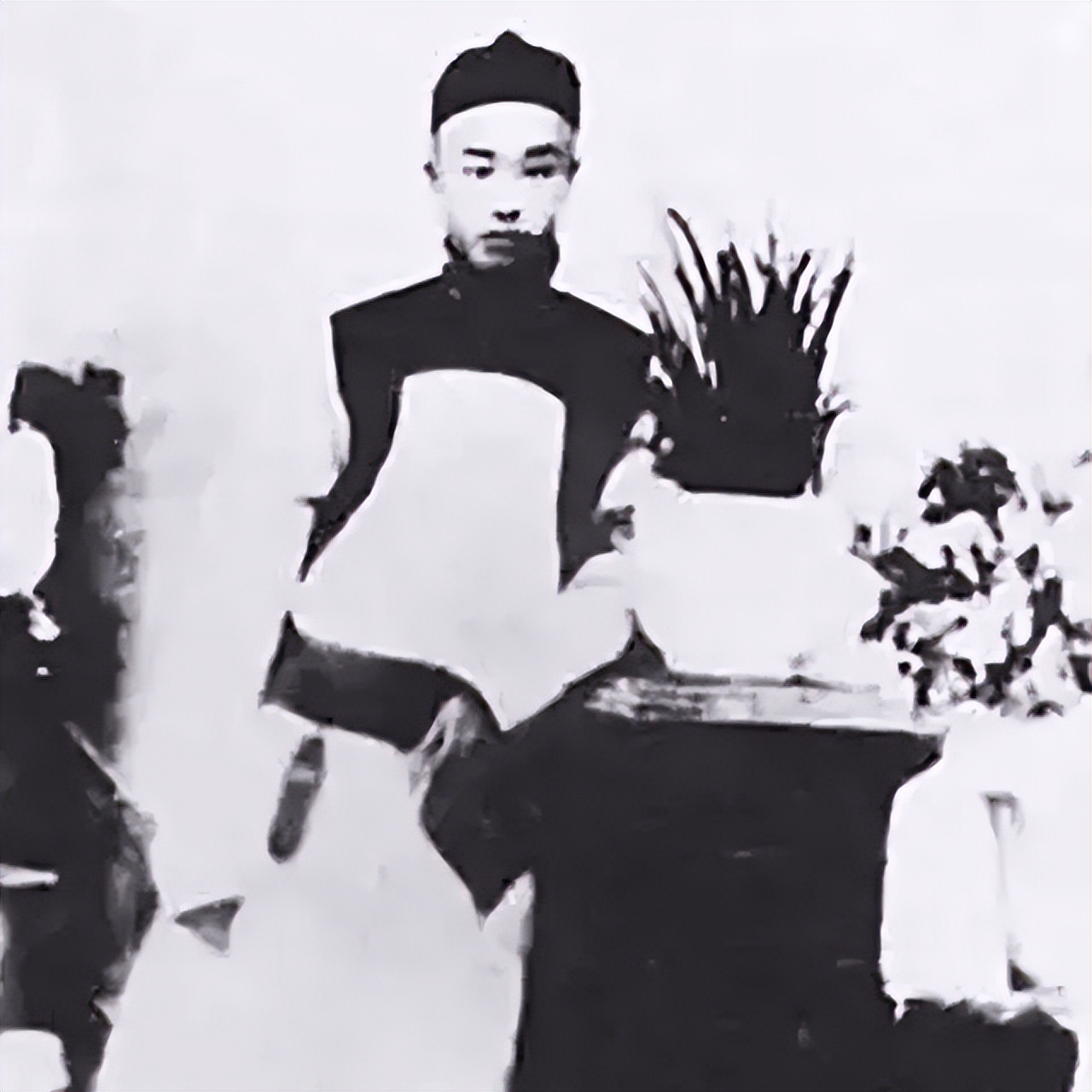 Li Shutong: When he became a monk at the most glorious time, his Japanese wife persuaded him ...