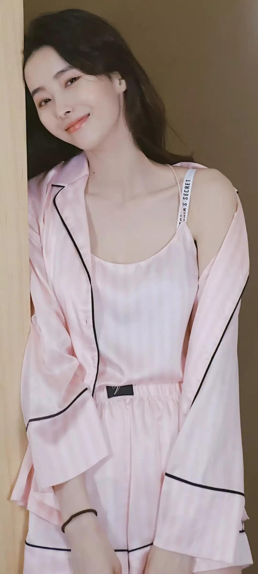 Celebrity Pretty Woman: Hu Dandan! - iMedia