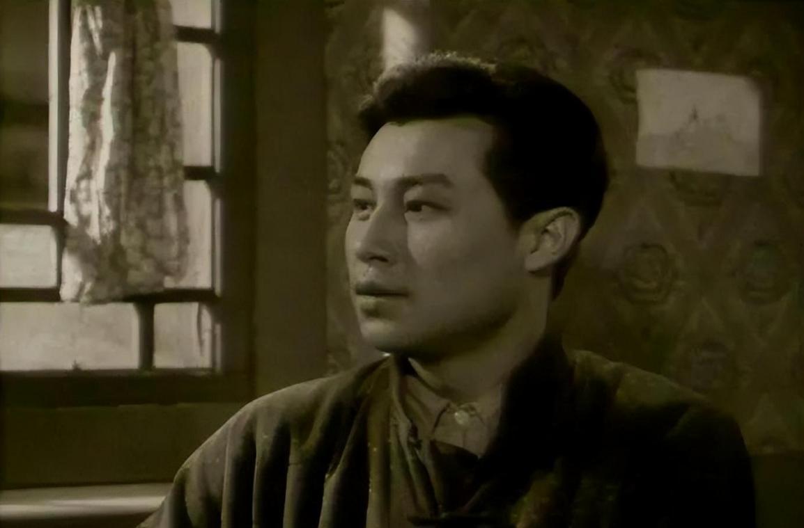 Actor Wang Xingang: The male god of a generation, never leave his sick wife, and his sons and ...