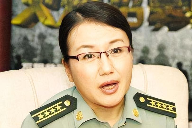 "The Goddess of the Rocket Army" Li Li, sharp military commentary ...