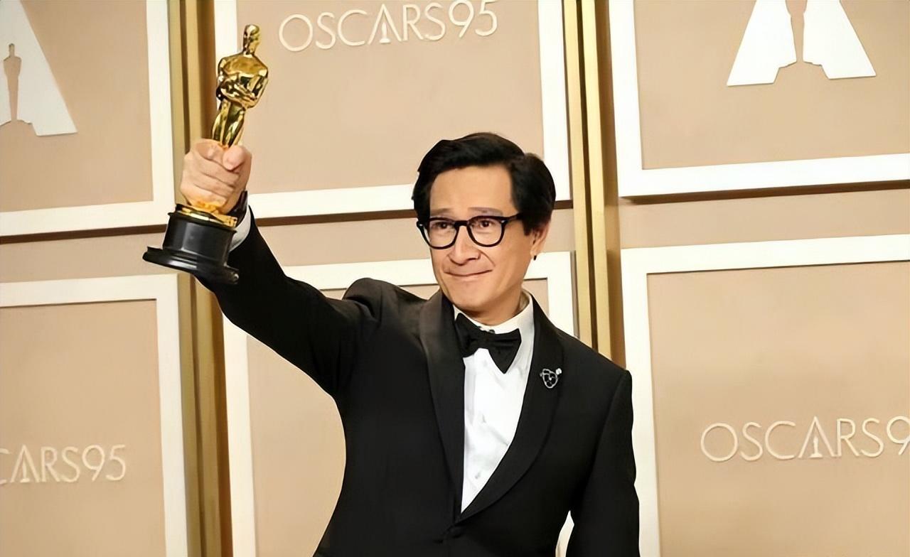 Actor Guan Jiwei: Born in Vietnam, living in the United States, but ...