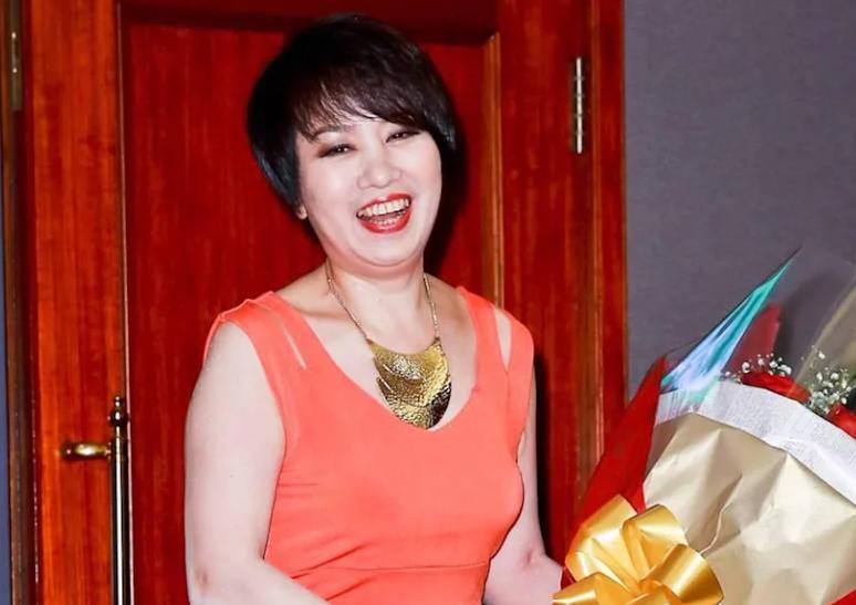 Famous singer Lin Shurong recently moved to the mainland to do business ...