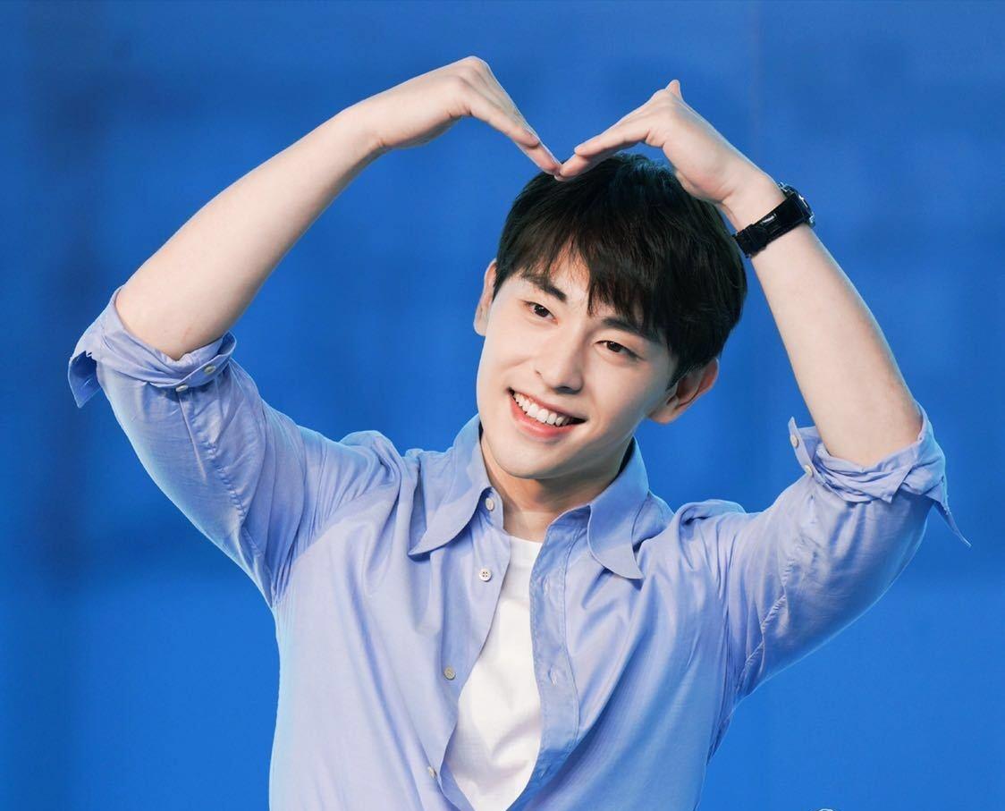 Deng Lun, who has been missing for a long time, finally showed up, and ...