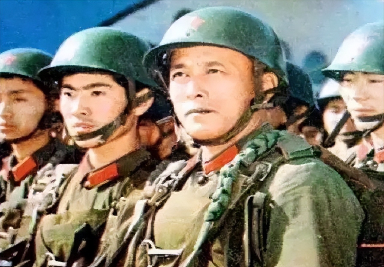 Li Lianghui: former commander of the Xinjiang Military Region, joined ...