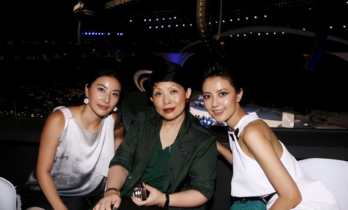 Gao Yuanyuan is in the same frame as Guo Jingjing, and finally sees how ...