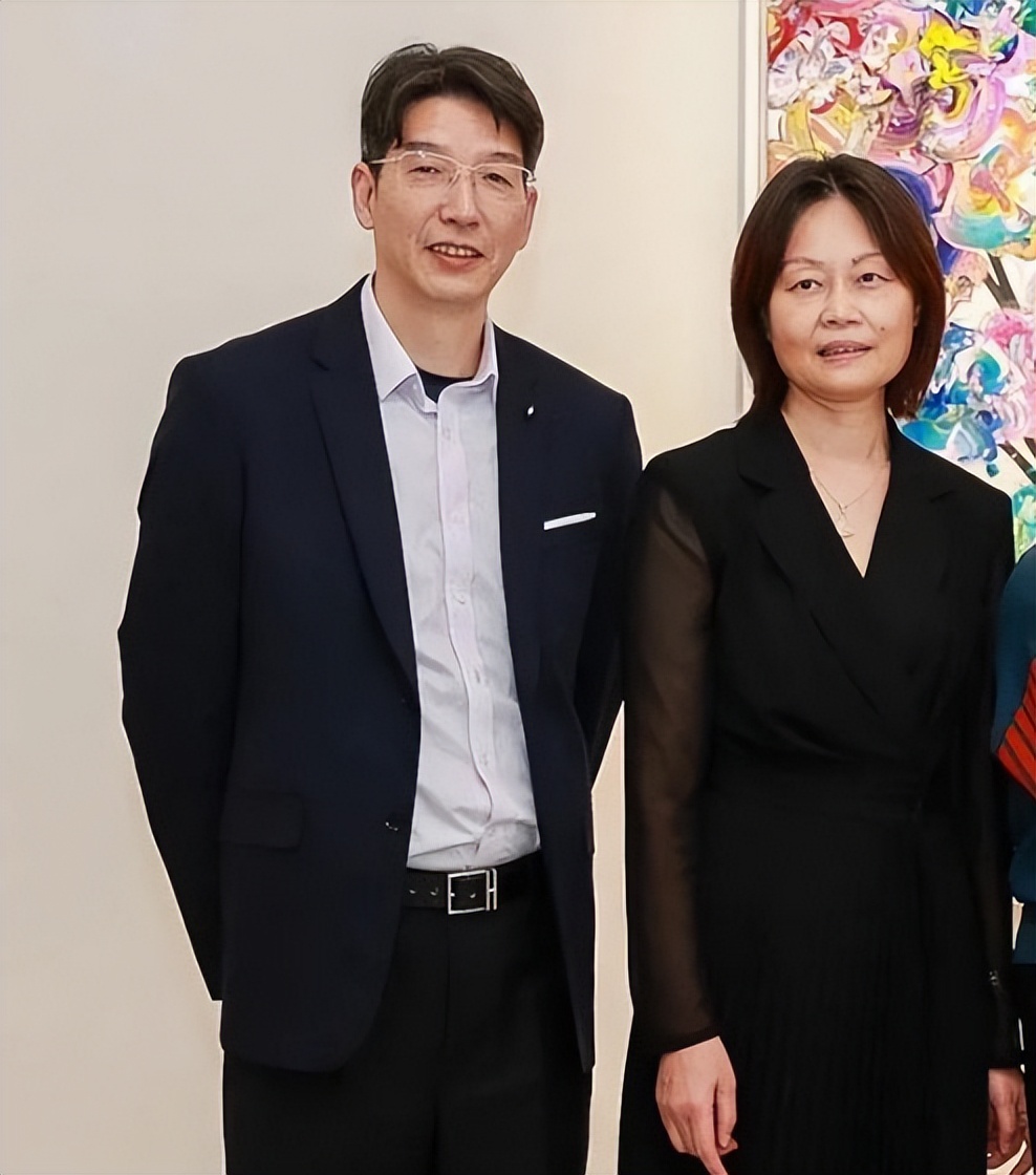The family portrait of Xi Mengyao and He Youjun is exposed, the ...