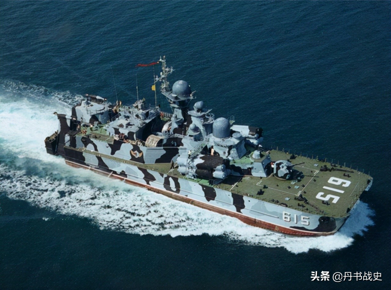 The Russian guided missile hovercraft Bora, a naval legacy from the ...