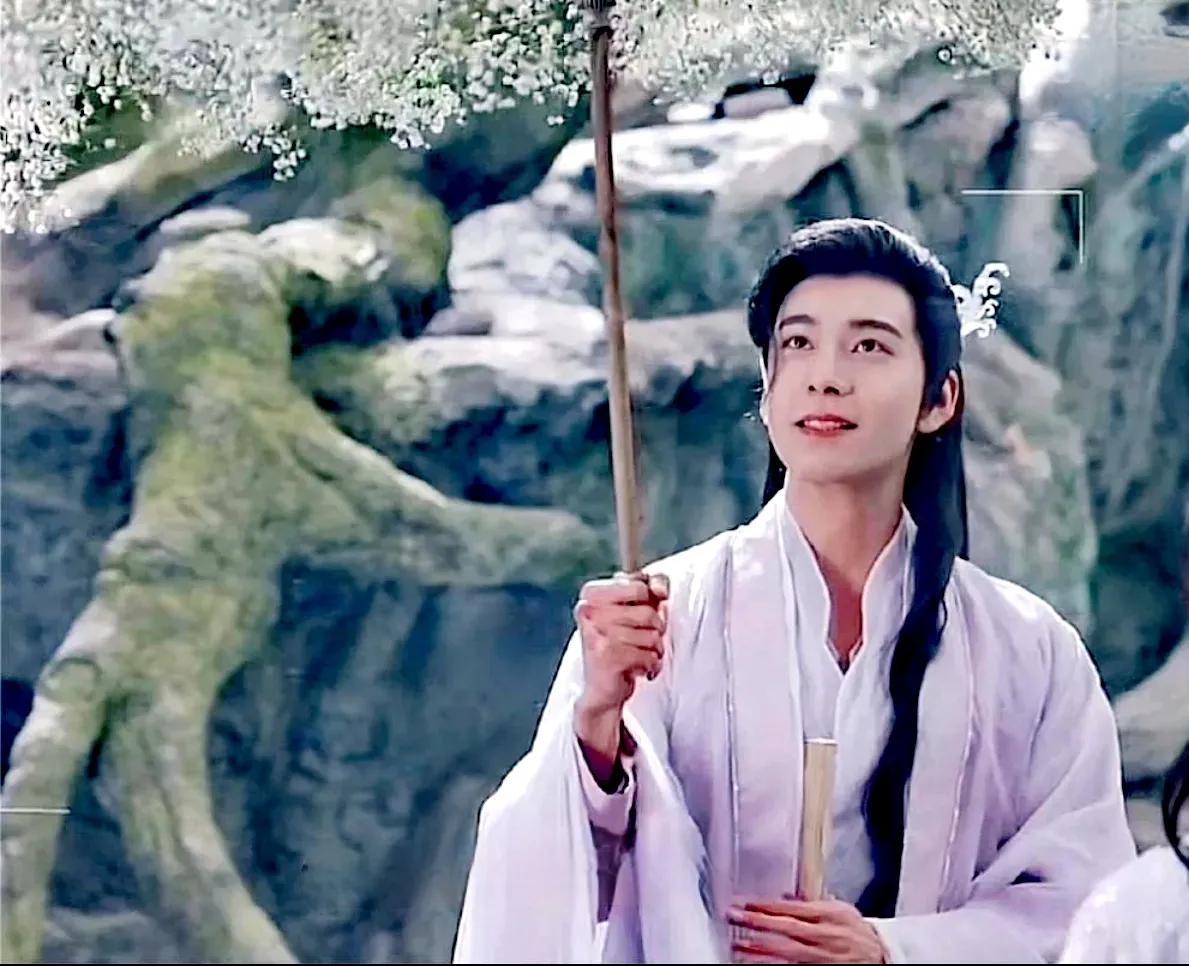 Playing five roles in a play is generally impossible for non ...