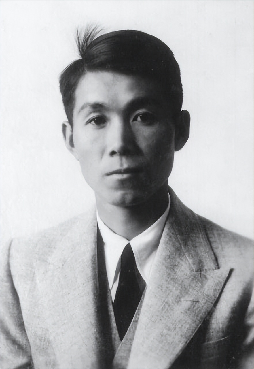 In 1964, Deng Gong inspected Lanzhou and saw a female worker. He was ...