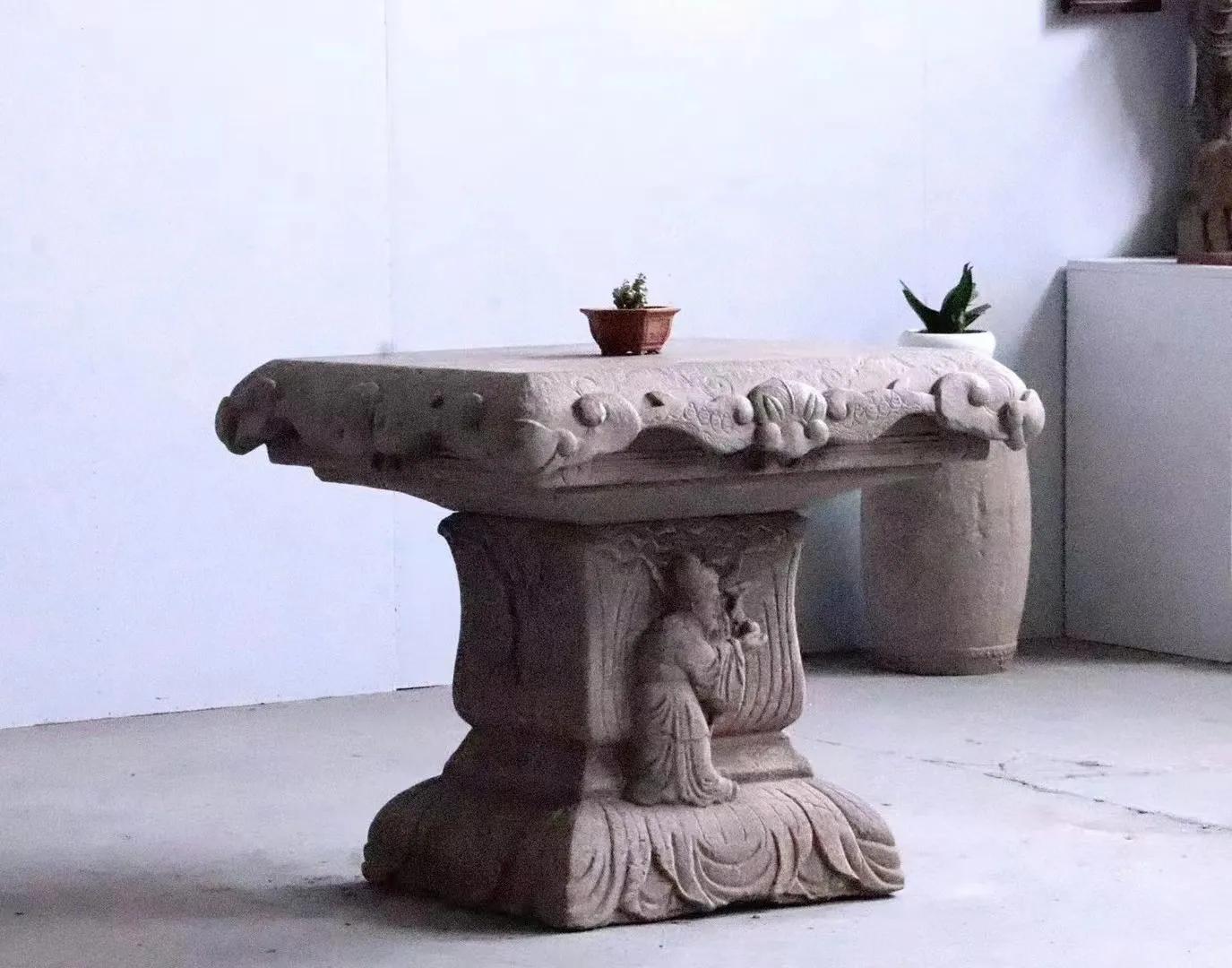 stone table - iNEWS