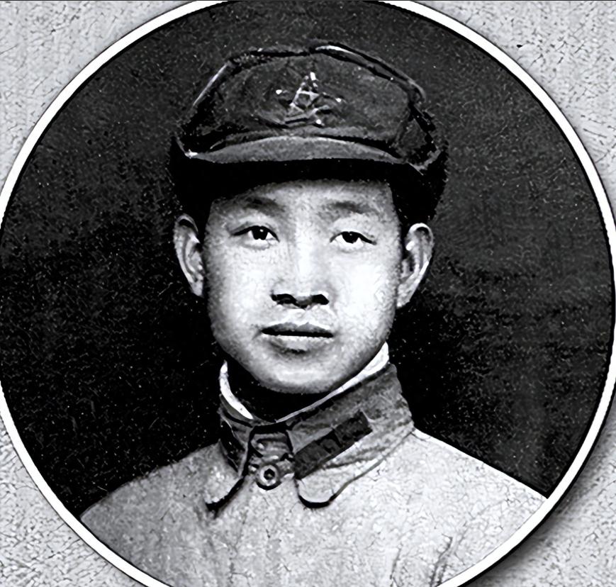 In 1940, a cook poisoned Mr. Zhu's rice. During the execution, Yang ...